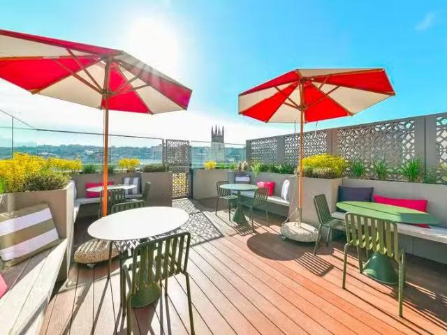 Charming 2 BA 2 bedroom apartment for rent in 16A, the blockho.