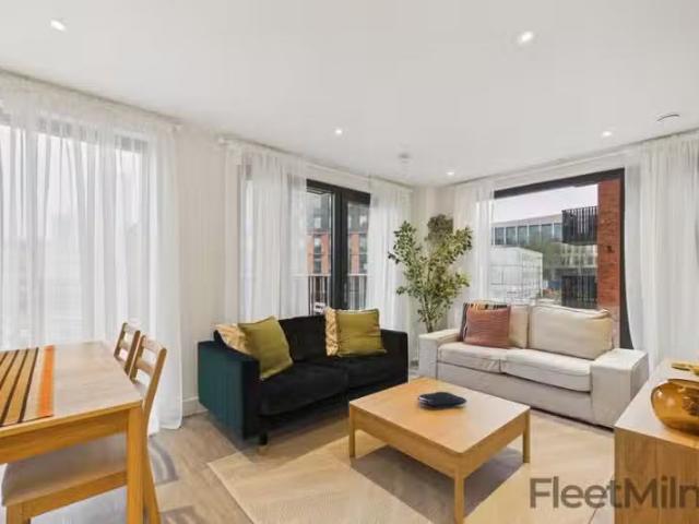Unique 2 BA 2 bedroom apartment for rent in Cardigan Wharf, Gl.