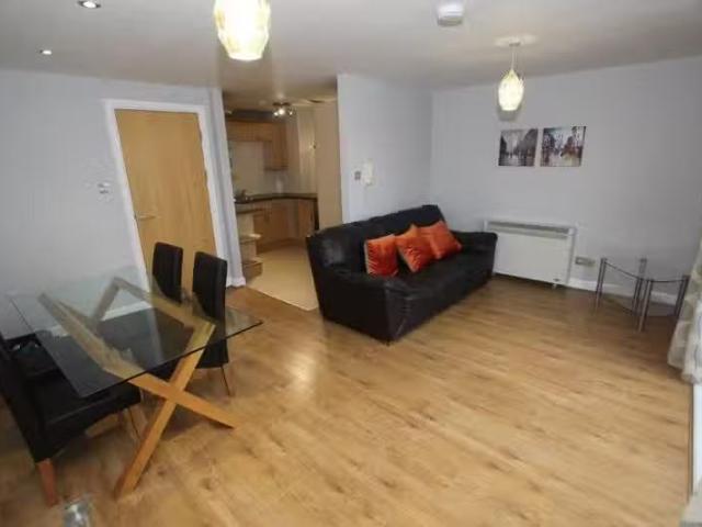 Just in! 2 BA 2 bedroom apartment for rent in City Way, 33 Cit.
