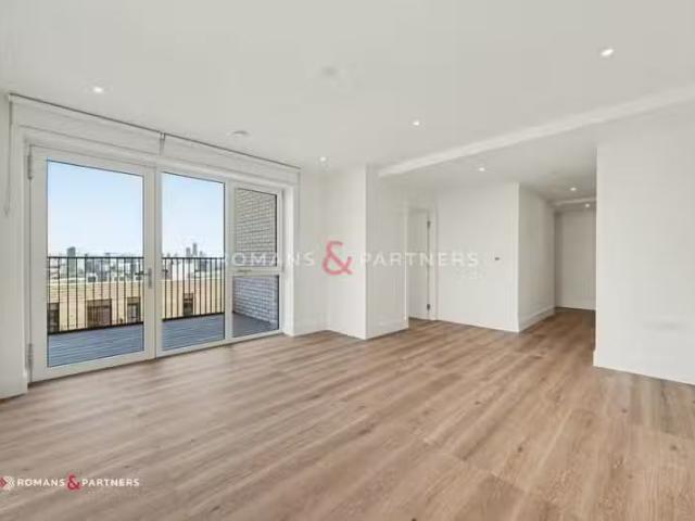 Deal! 2 BA 2 bedroom apartment for rent in Bow View Apartments.
