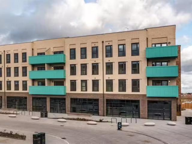 New 2 BA 2 bedroom apartment for rent in Evolution Court, Camb.
