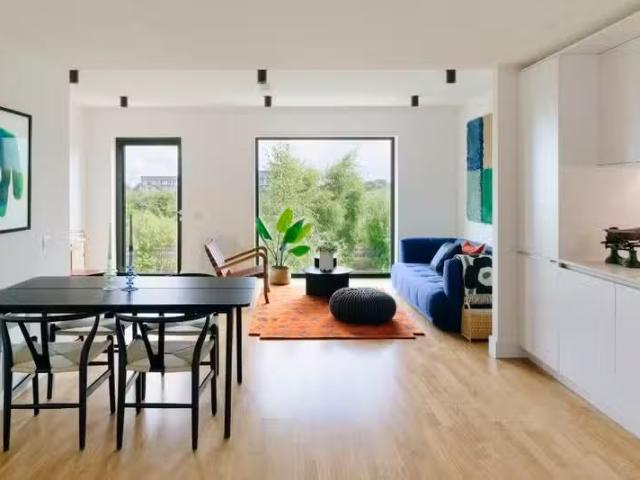 Charming 2 BA 2 bedroom apartment for rent in Flat 10, 50 Sout.