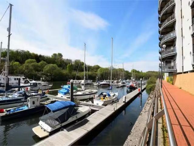 New 2 BA 2 bedroom apartment for rent in Victoria Wharf Watkis.