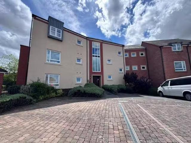 Charming 2 BA 2 bedroom flat for rent in Addison Drive, Stratf.