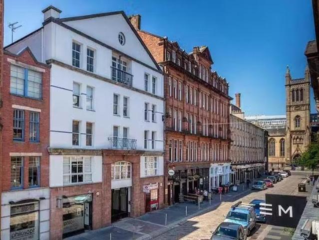 Just in! 2 BA 2 bedroom flat for rent in Candleriggs Court, Gl.
