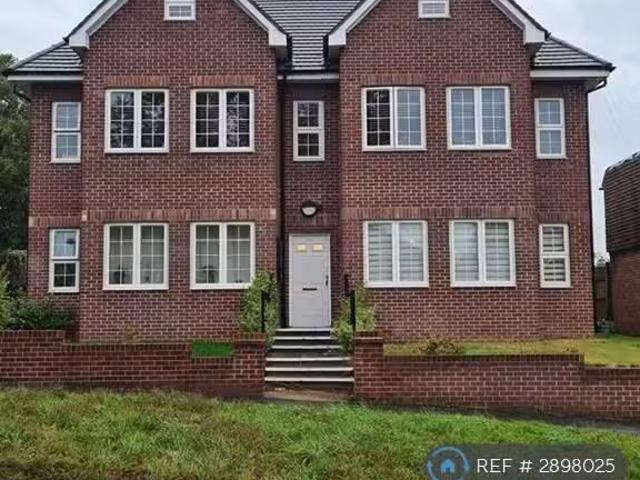 Charming 2 BA 2 bedroom flat for rent in Redstone Apartments.