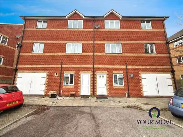 Nice 2 BA 2 bedroom Flat to rent, George Williams Way, Kenning.