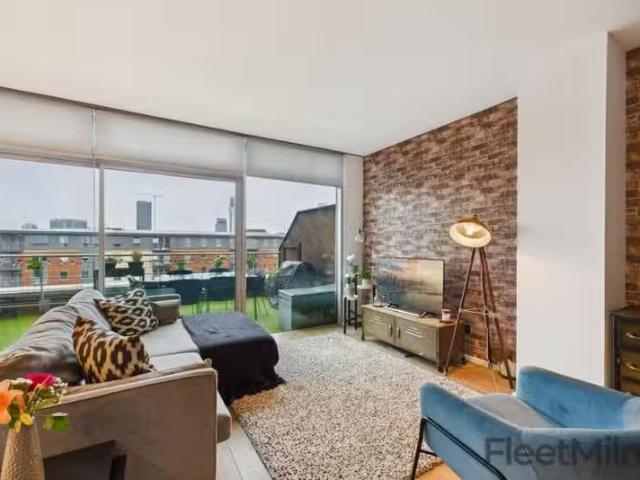 Deal! 2 BA 2 bedroom penthouse for rent in New Hampton Lofts.