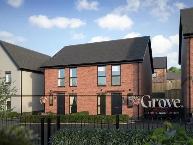 Charming 2 BA 2 bedroom semi detached house for rent in No 39.