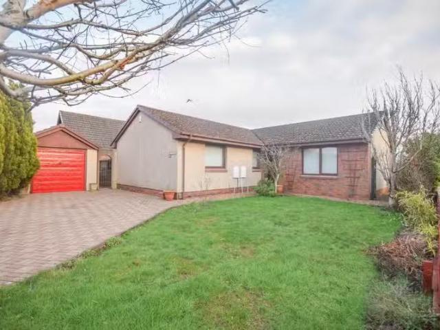 New 2 BA 3 bedroom bungalow for rent in 30 Ben Hogan Place, Ca.