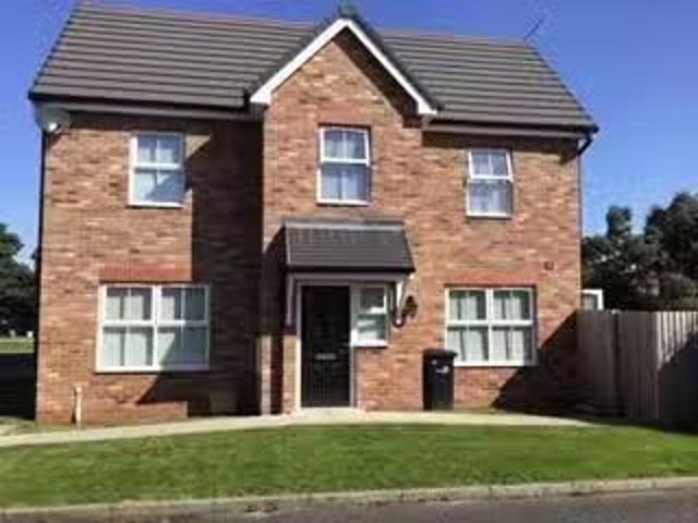Unique 2 BA 3 bedroom semi detached house for rent in Armitage.