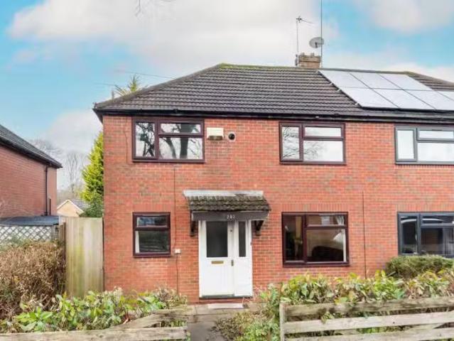 New 2 BA 3 bedroom semi detached house for rent in Staple Lodg.