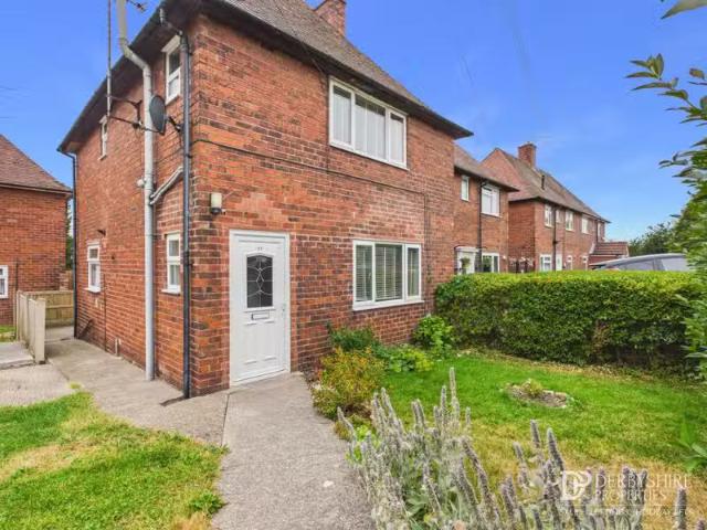 Nice 2 BA 3 bedroom semi detached house for rent in Sitwell Vi.