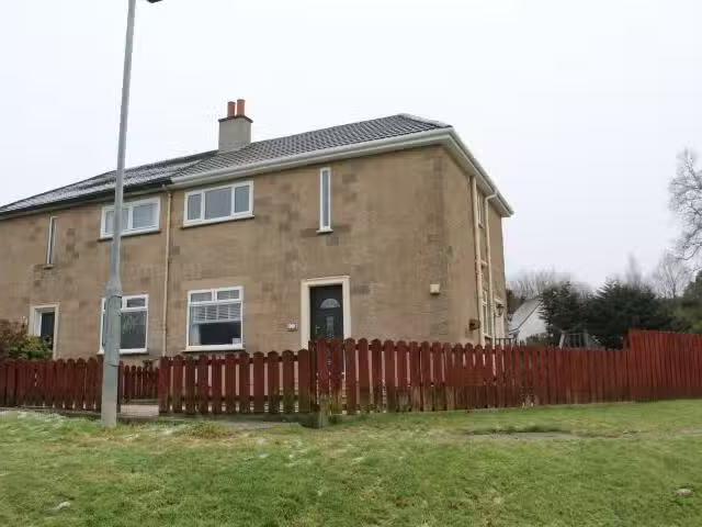 Nice 2 BA 3 bedroom semi detached house for rent in 25 Feorlin.