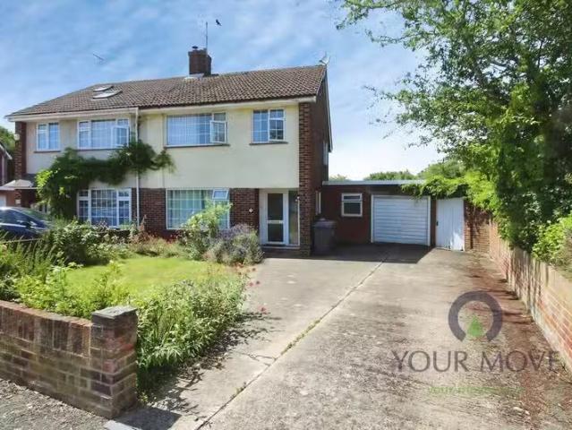 Charming 2 BA 3 bedroom Semi Detached House to rent, Queens Cr.
