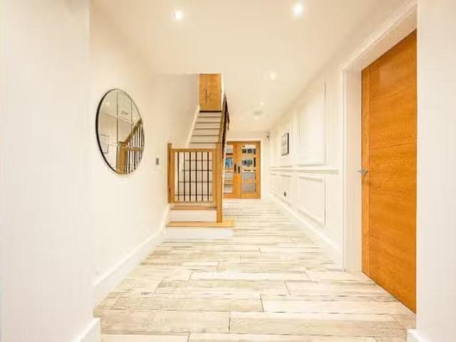 Rental! 2 BA 4 bedroom detached house for rent in Clay Hollow.