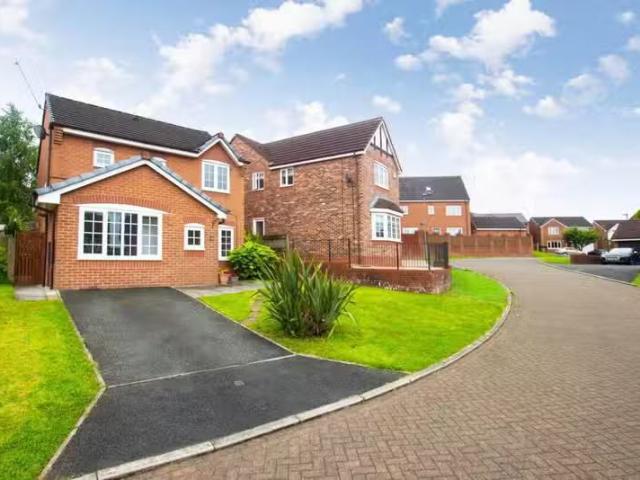 Cheap 2 BA 4 bedroom detached house for rent in Fazackerley Cl.