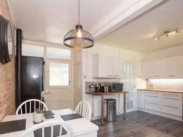 Just in! 2 BA 4 bedroom house for rent in Atherston Place, Cov.
