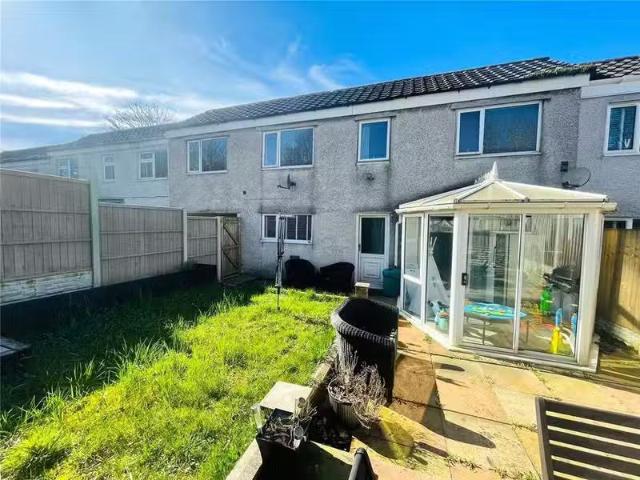 Deal! 2 BA 4 bedroom Mid Terrace House to rent, Falkland, Skel.