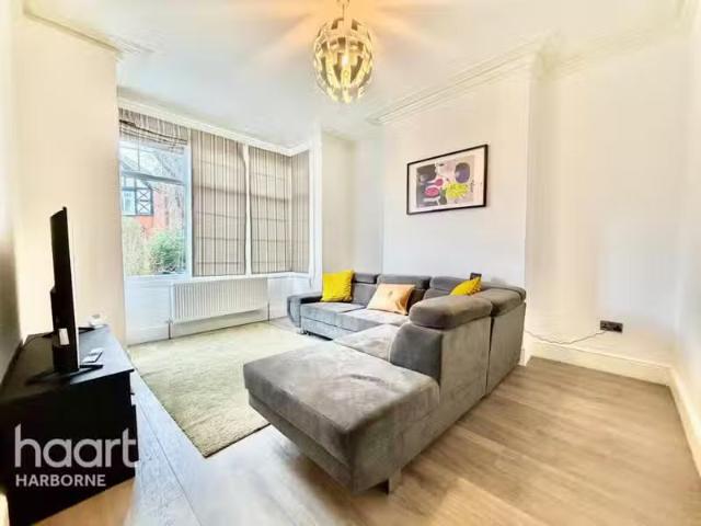 New 2 BA 4 bedroom semi detached house for rent in Cadbury Roa.