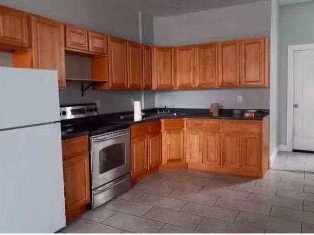 Charming 2 Bed, 1 Bath Apartment Recently Renovated & Move I.