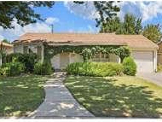 Charming 2 Bedroom 1 Bath home