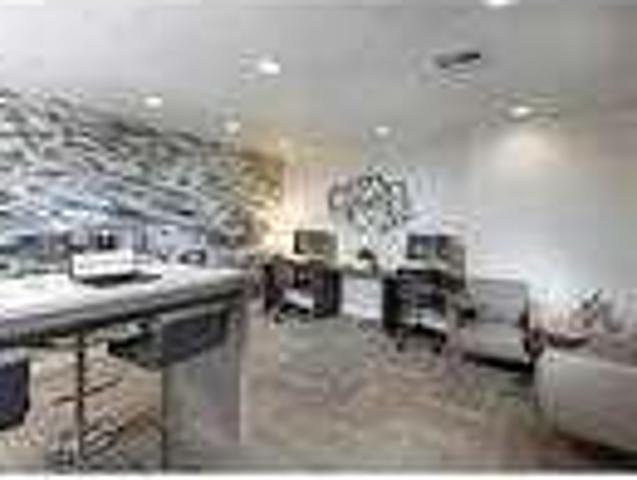 Charming 2 bedroom, 1 bath. Pet OK!