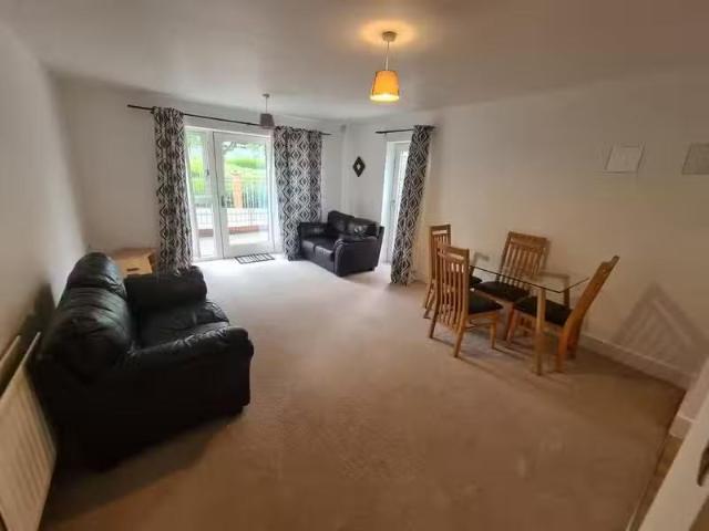 Charming 2 bedroom apartment for rent in Alfred Knight Way, Pa.