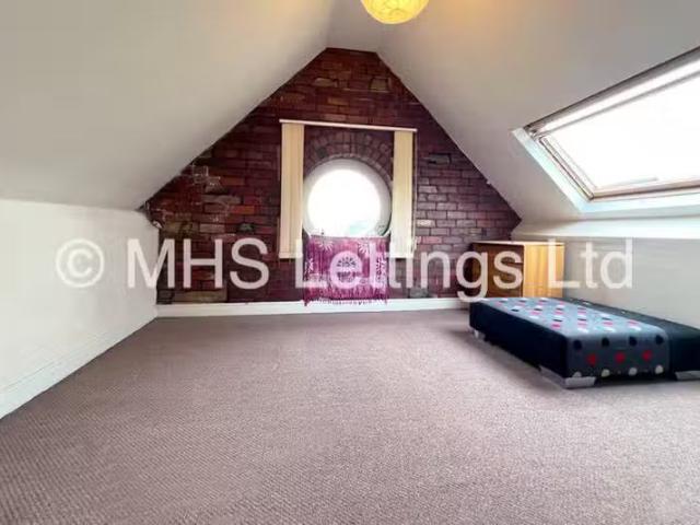 Rental! 2 bedroom apartment for rent in Flat 12, Olivias Court.