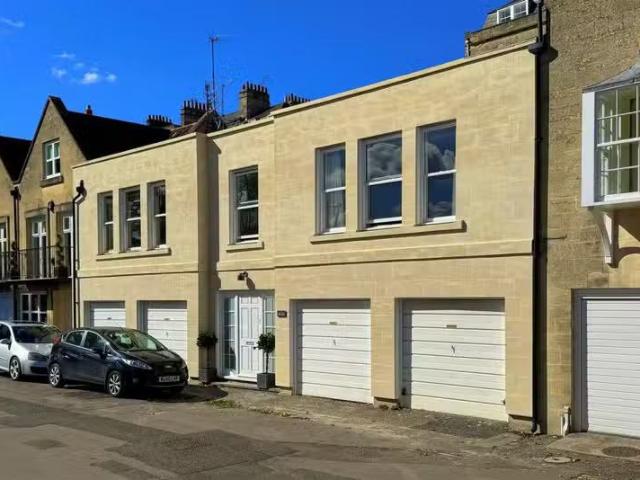 Charming 2 bedroom apartment for rent in Pulteney Mews, Bathwi.