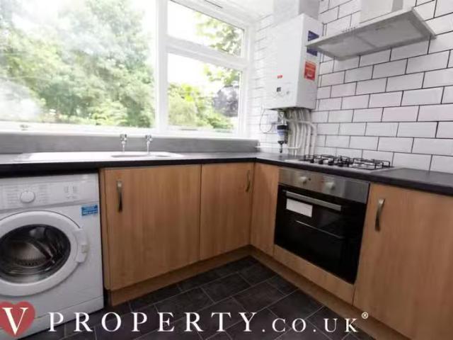 Nice 2 bedroom apartment for rent in Park Avenue, Hockley, Bir.