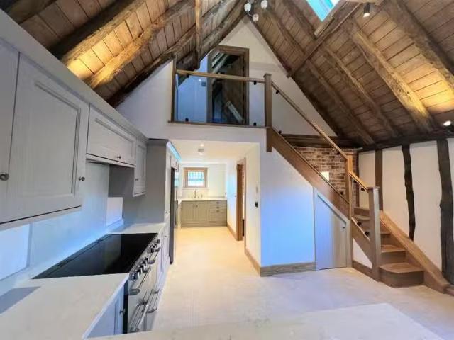 Nice 2 bedroom barn conversion for rent in Little Bardfield, CM7