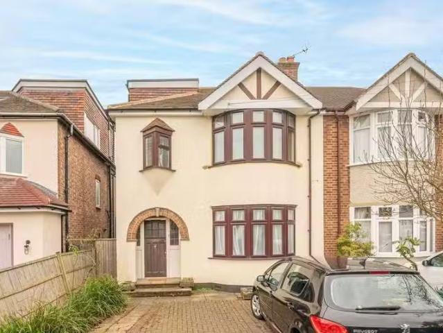 New 2 bedroom flat to rent in London, NW7