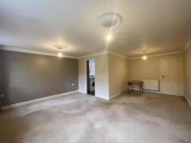 Cozy 2 bedroom flat for rent in Badgers Bank Road, Tansy, B74