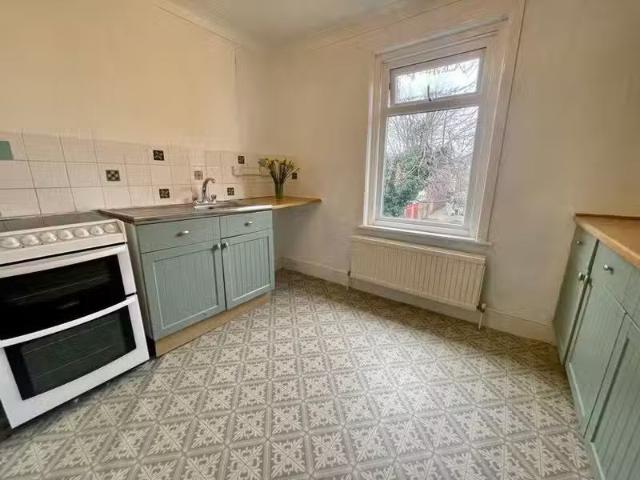 New 2 bedroom flat for rent in Orcheston Road, Charminster P0.