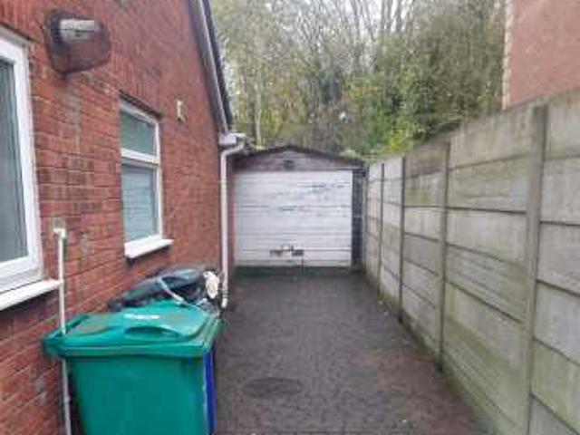 Charming 2 Bedroom House for Rent in M12 4JU