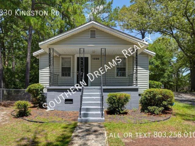 Charming 2 Bedroom Home, close to USC & located on a Large Lot!