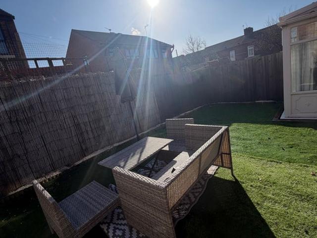 Charming 2 bedroom semi detached house with garden