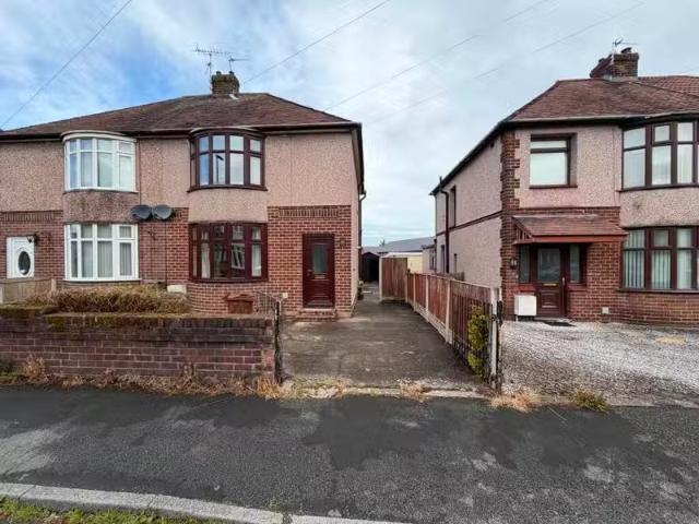 New 2 bedroom semi detached house for rent in Queens Avenue, F.
