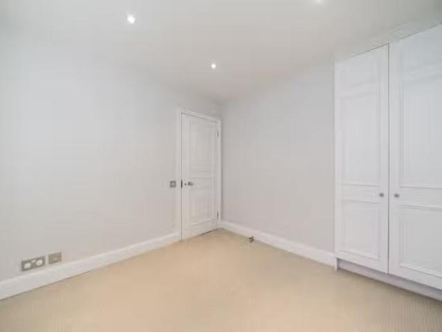 Just in! 2 bedroom property to let in Cranley Gardens, London.