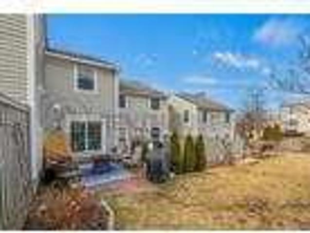 Charming 2 Bedroom Townhouse Condo in Historic College Hill