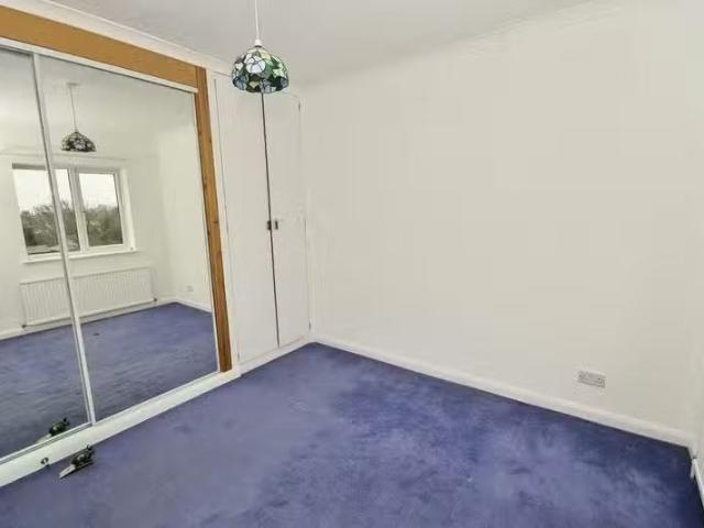 Cozy 2 bedroom terraced house for rent in Downs Road, Walmer.