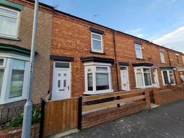 Rental! 2 bedroom terraced house for rent in Langdale Road/ Ea.