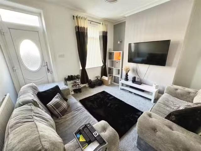 Cozy 2 bedroom terraced house for rent in Mount Street, Eccles.