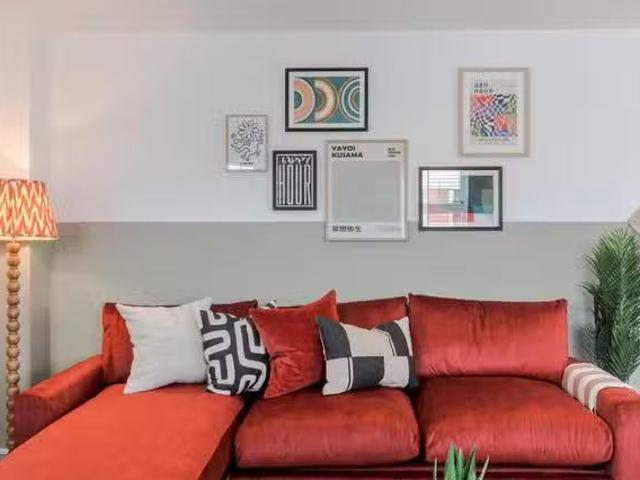 Charming 2 BR Old Kent Road