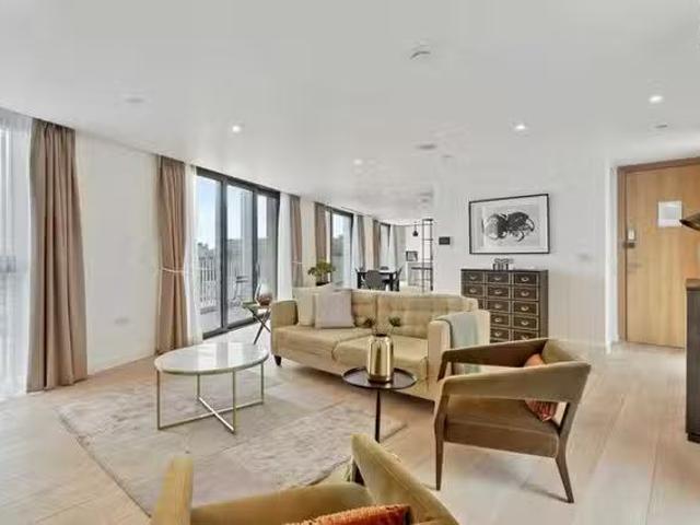 For Rent! 2 BR Bear Lane
