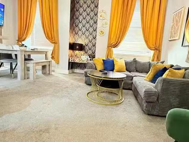 For Rent! 2 BR High Riggs