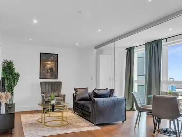 Unique 2 BR Lincoln Plaza