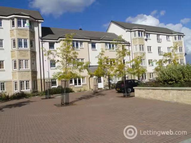 Charming 2 BR Property to rent in 2, Simpson Square, Perth, PH.