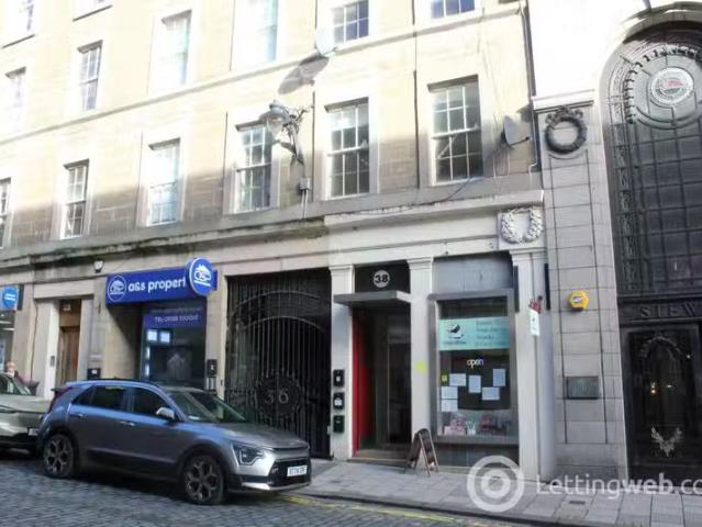 Nice 2 BR Property to rent in Castle Street, Dundee, DD1 3AQ